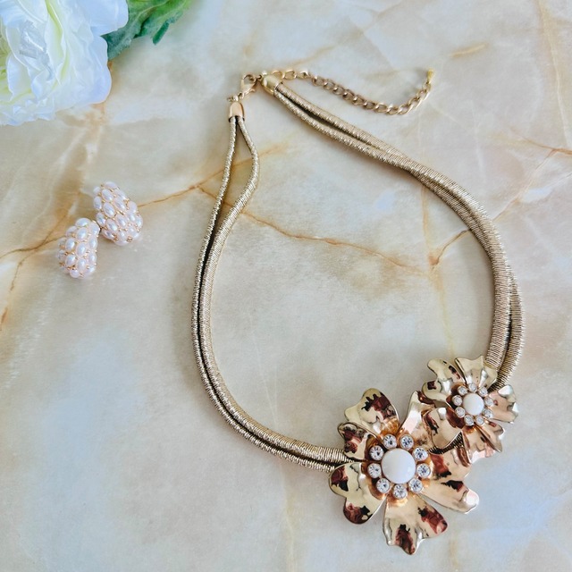 【993】ゴールドフラワーネックレス | BELLA GENTE