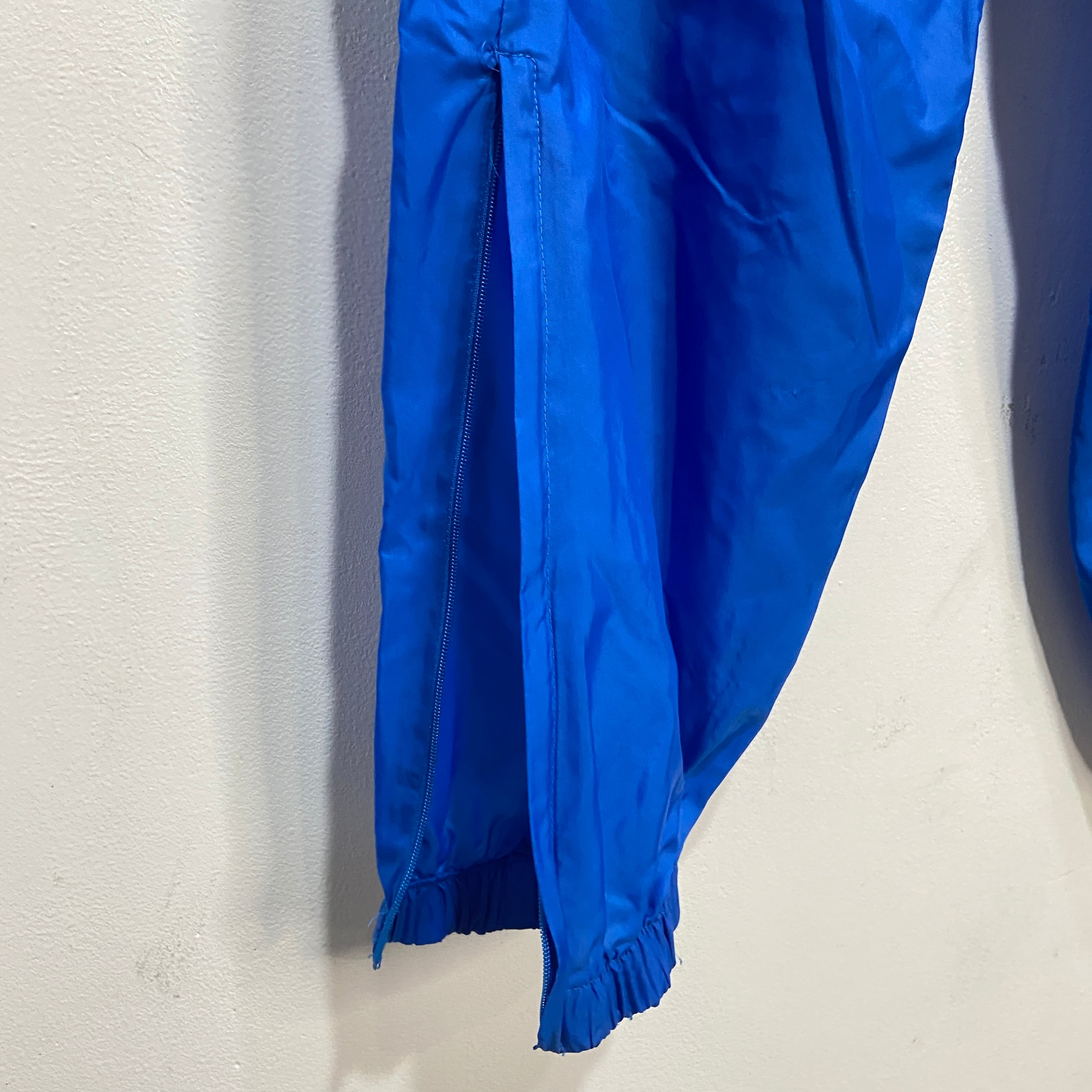 90s NIKE ナイキ ナイロントラックパンツ 銀タグ スウォッシュ 90s NIKE ナイキ ナイロントラックパンツ 銀タグ スウォッシュ