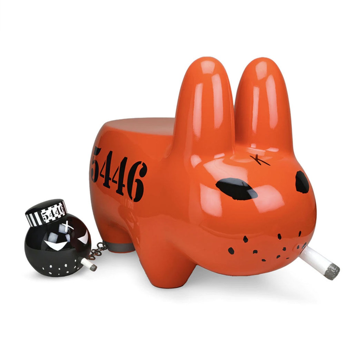 Buddies 4 Lyfe Smorkin' Labbit Stool by Frank Kozik | tomenosuke