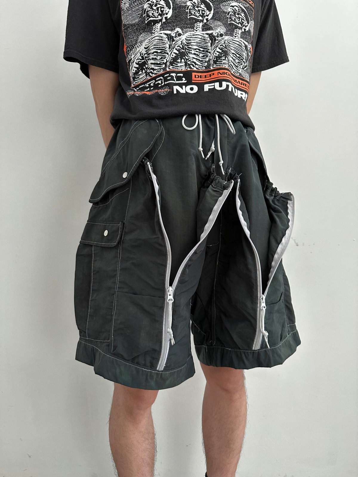 Custom Cargo shorts Green | THE CUT UP