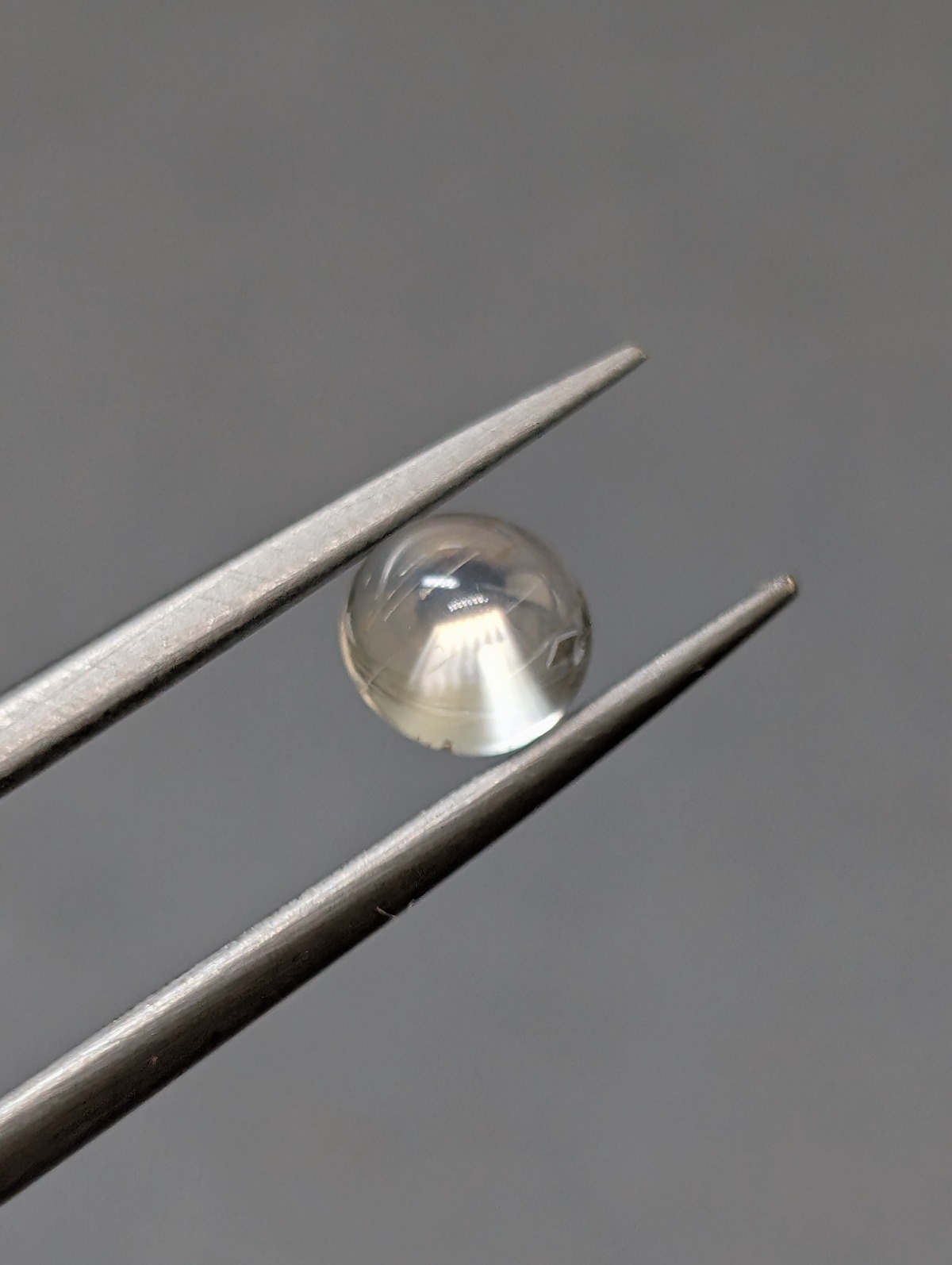 ムーンストーン 0.83ct ビルマ産 ルース | 鈴木屋