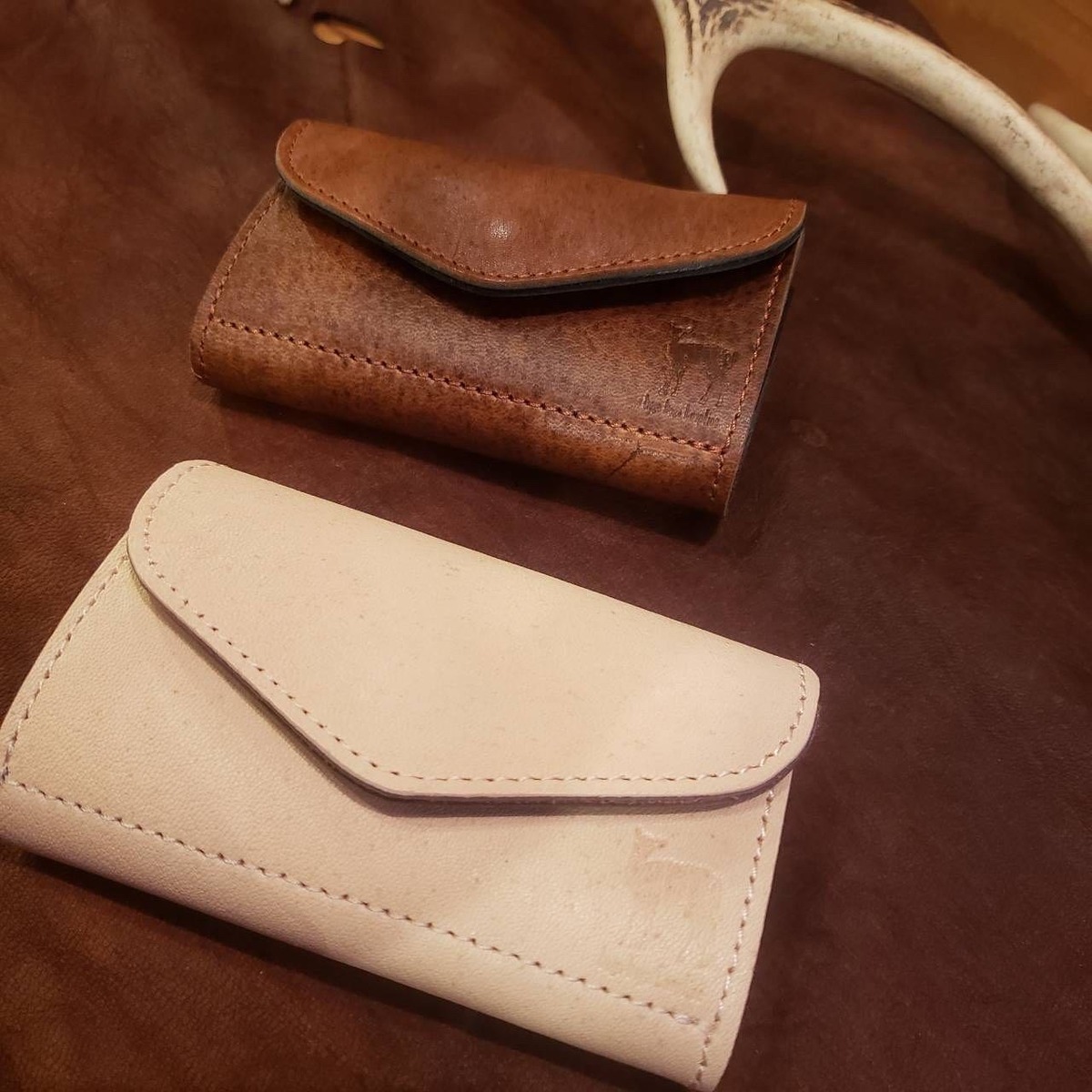 兵庫県産鹿革マルチキーケース minimal multi key case boga boga Loopline (NATURAL ...