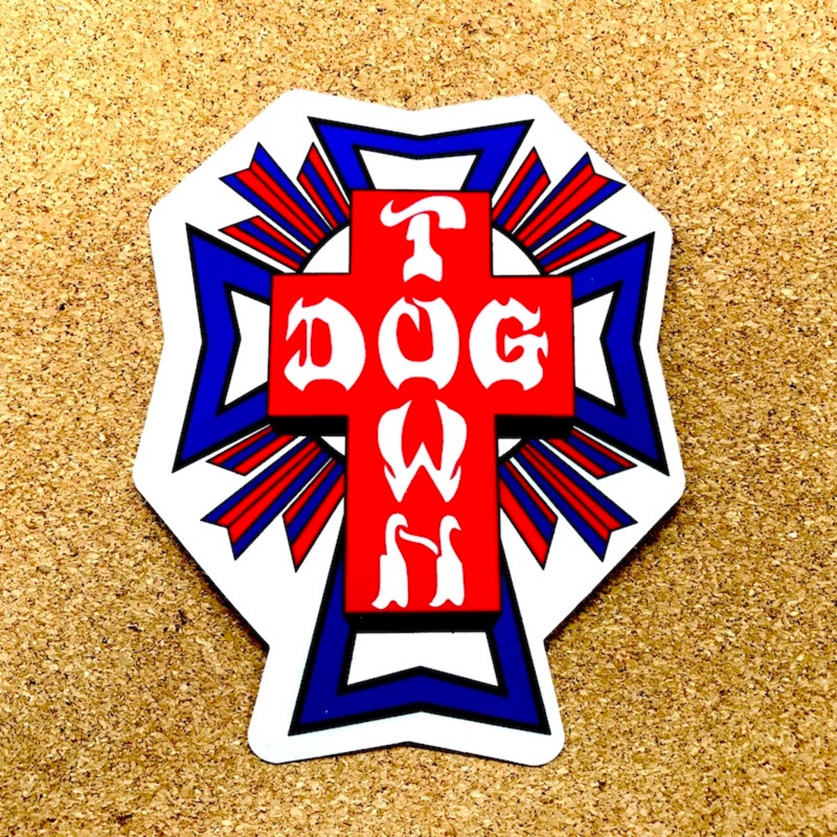 【DOGTOWN】CROSS LOGO ステッカー RED & BLUE 4" | NiceDream