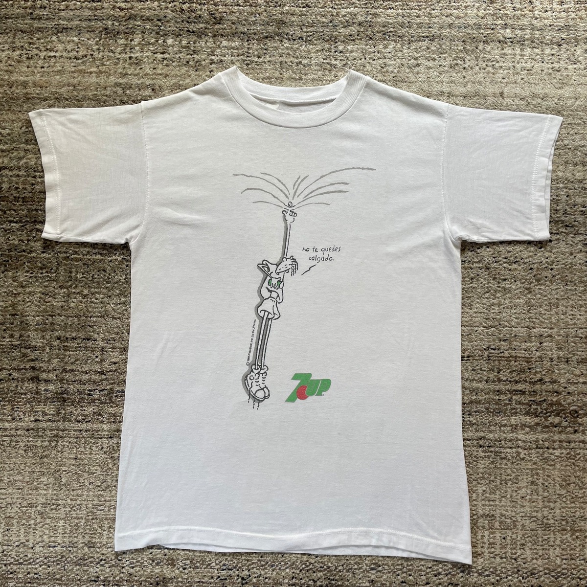 1985-s-7up-vintage-tee-arc-lady