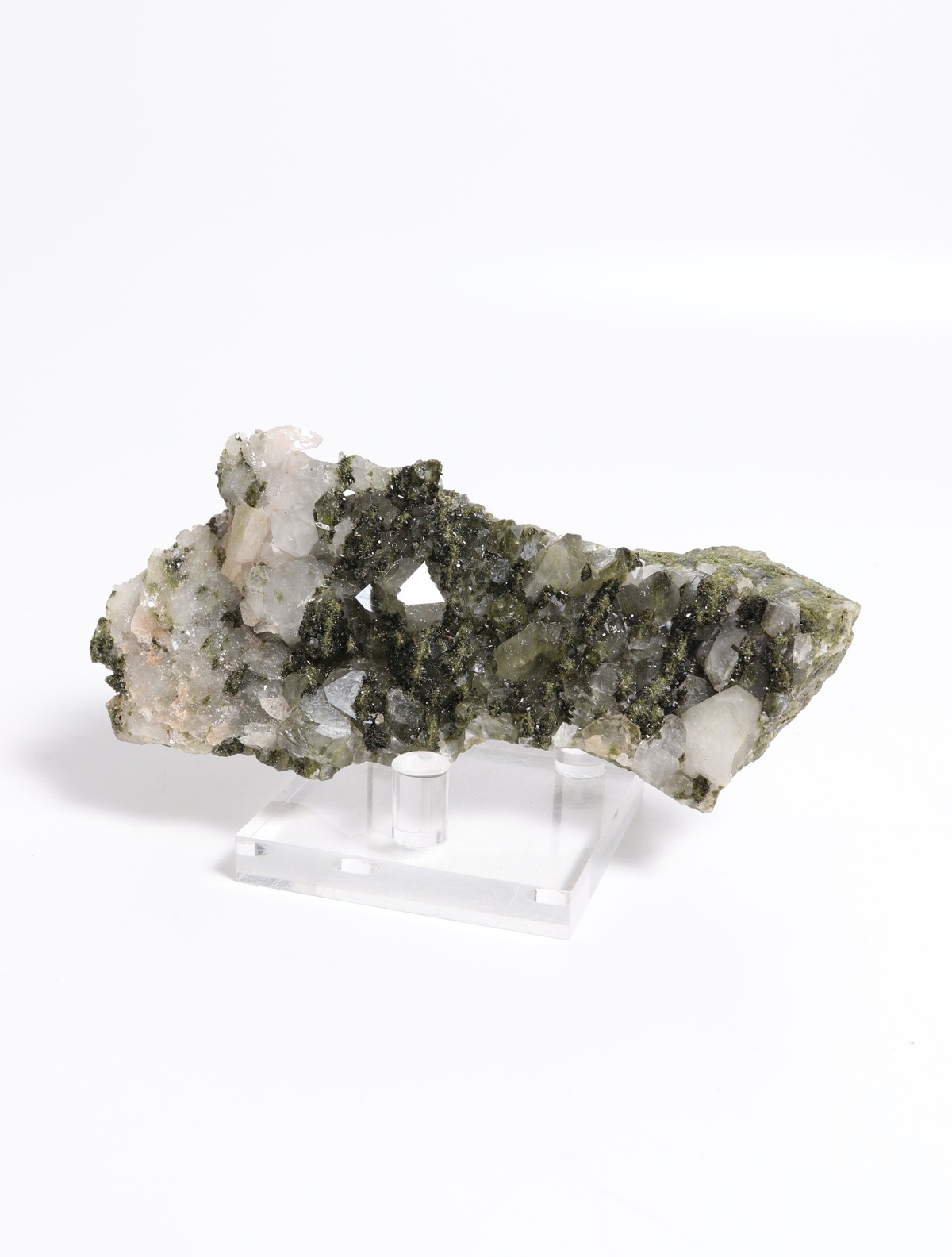 FOREST EPIDOTE QUARTZ | Turkey | acenus