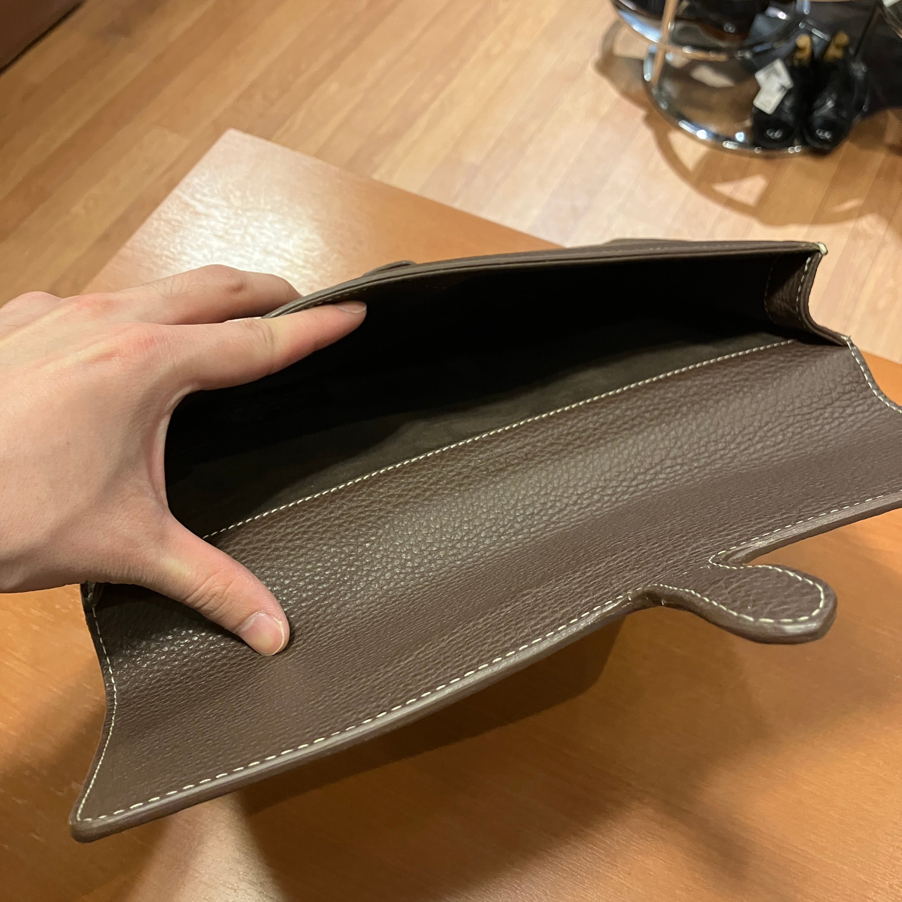ACATE "BREVA" LEATHER CLUTCH BAG | safarionline