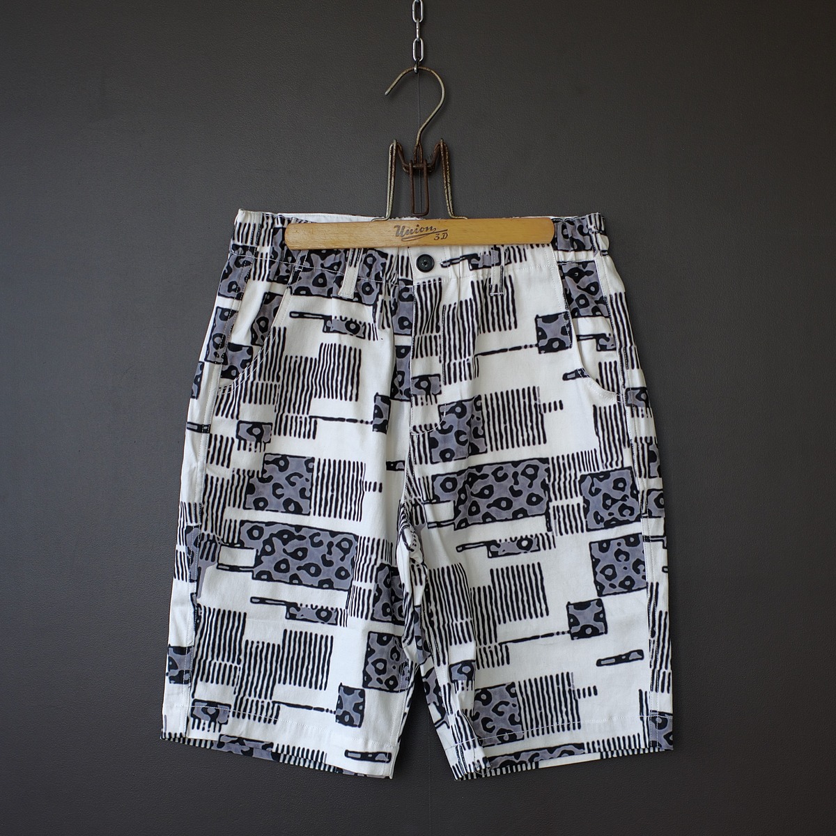 【Four Seasons Garage】block pattern short pants (white) | dros dro