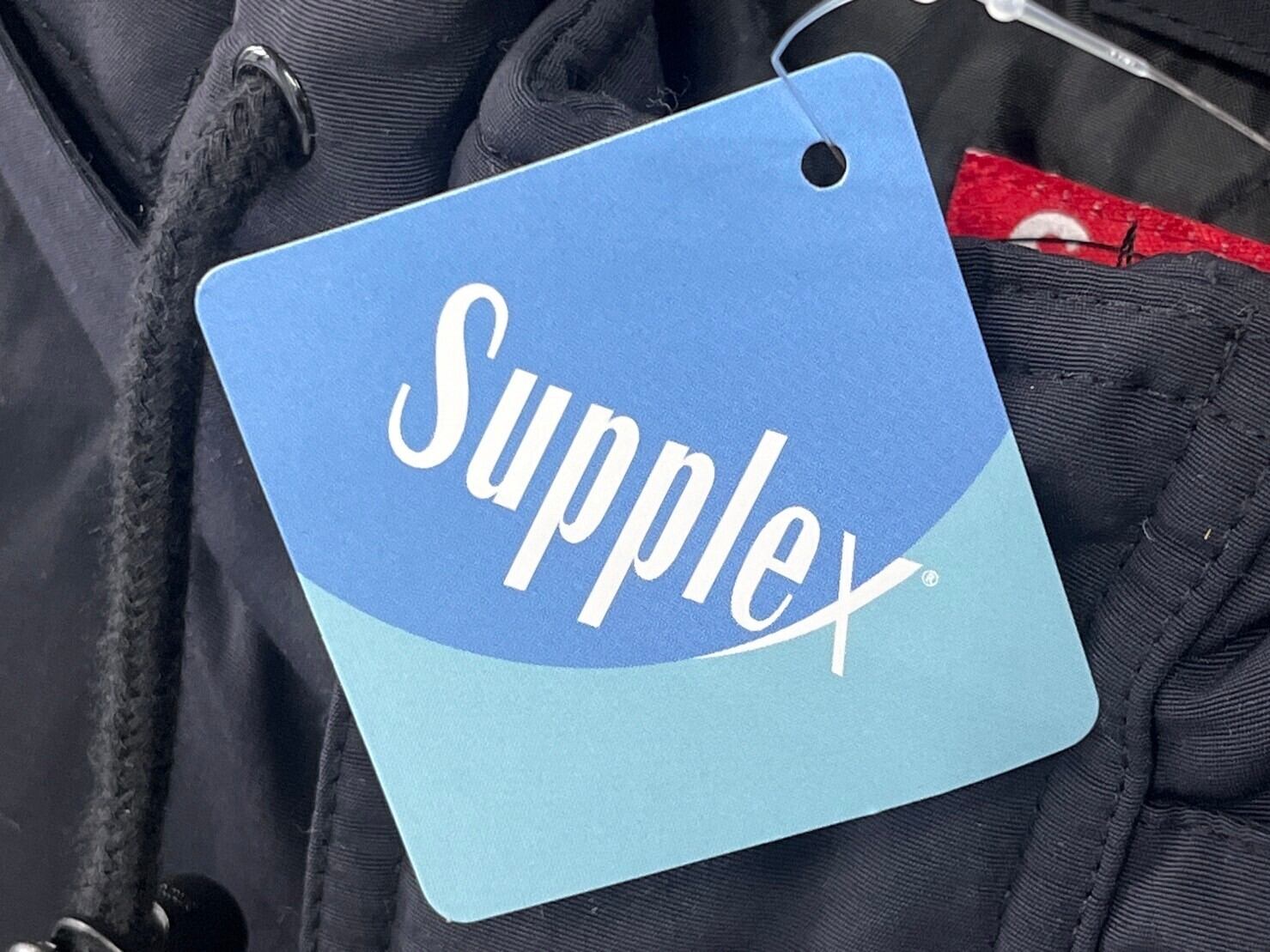 Supreme 23AW WILDCAT SIDELINE PUFFER JACKET BLACK XL 84865 Supreme 23AW WILDCAT SIDELINE PUFFER JACKET BLACK XL 84865