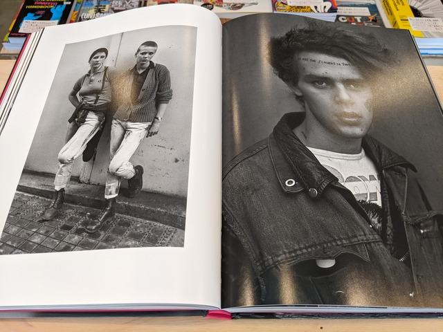 Derek Ridgers; Photographs | Photobooks on the Road | 雑貨屋みたいな洋書屋さん