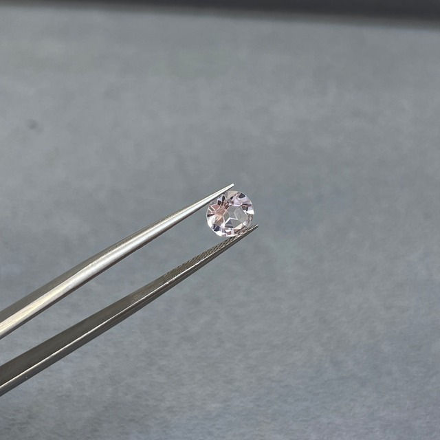 モルガナイト 7mm スターインカット(A1)ルース | 鈴木屋