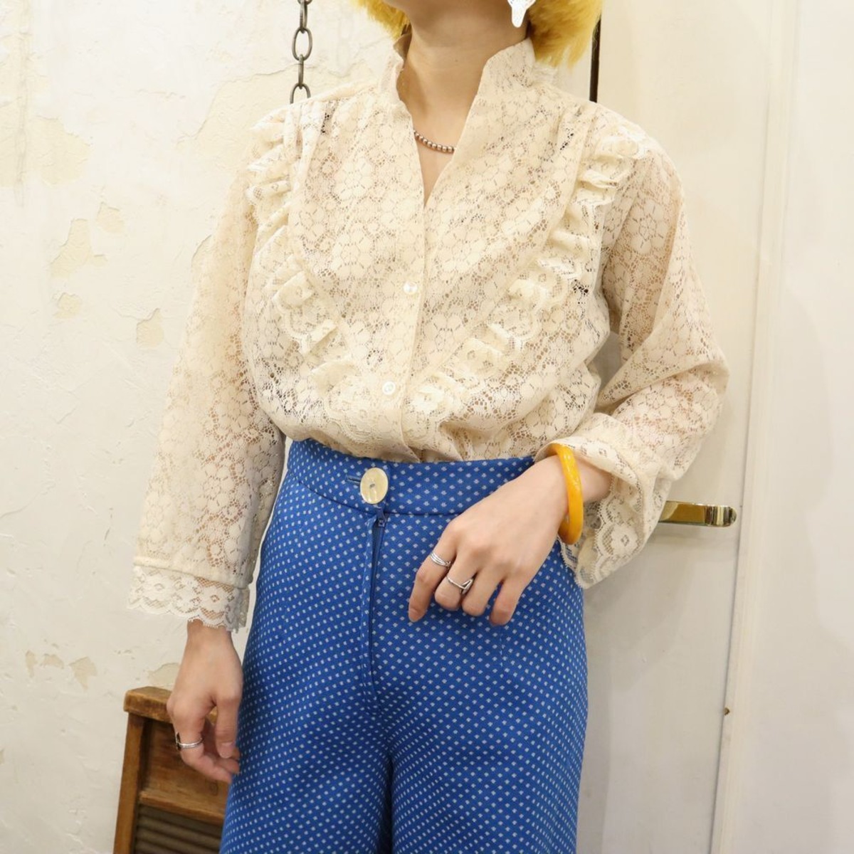 ivory flower frill lace blouse [l-205] | Fizzvintage