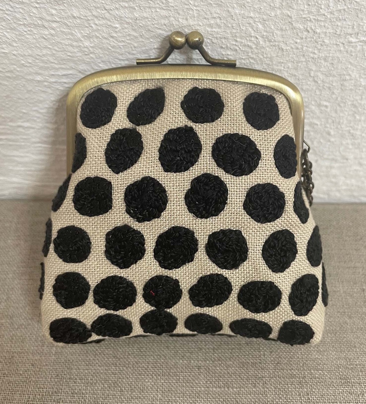 PETIT POINTS KISS LOCK POUCH | y design yokoi