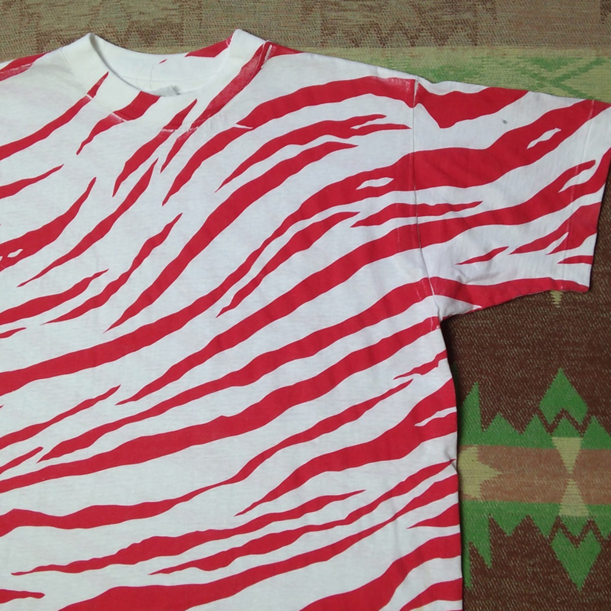 90s Animal Pattern All Over Print T-Shirt （L） RED | Wonder Wear ヴィンテージ ...