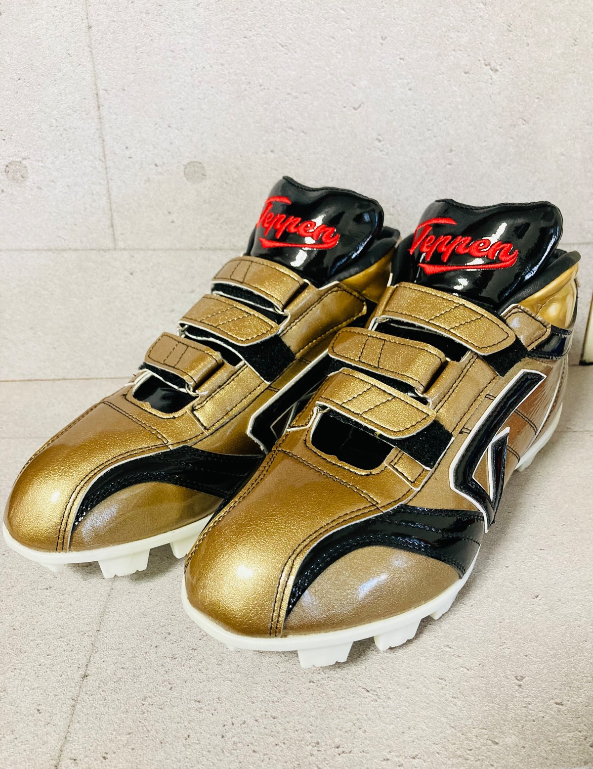 てっぺんteppen 限定スパイク ゴールド ブラック | Ryuuus