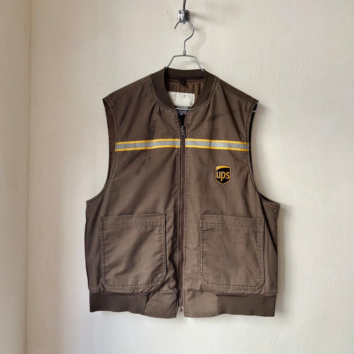 UPS / worker vest with thislate 3M lining / made in USA | warming