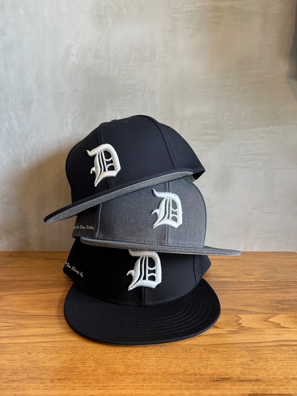 THE H.W.DOG&CO BOX CAP | TRACK END