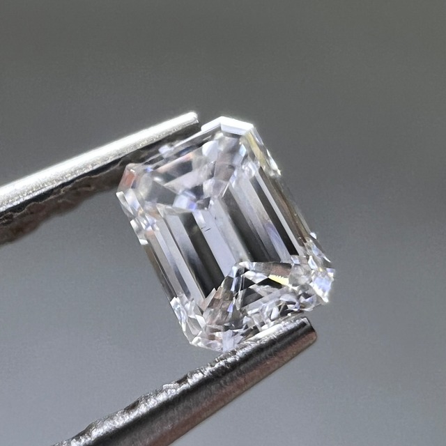 【中宝ソ】ダイヤモンド 0.123ct F SI1 エメラルドカット 中宝研ソーティング付 ルース | 鈴木屋