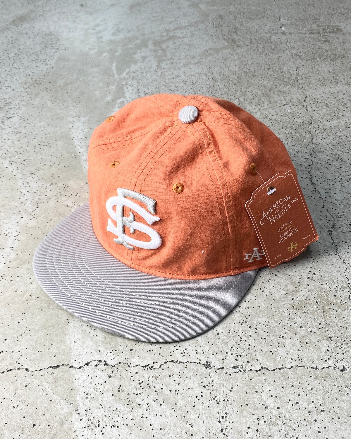 American needle｜Line Out "SF SEALS" (Orange/Grey) | PROOF