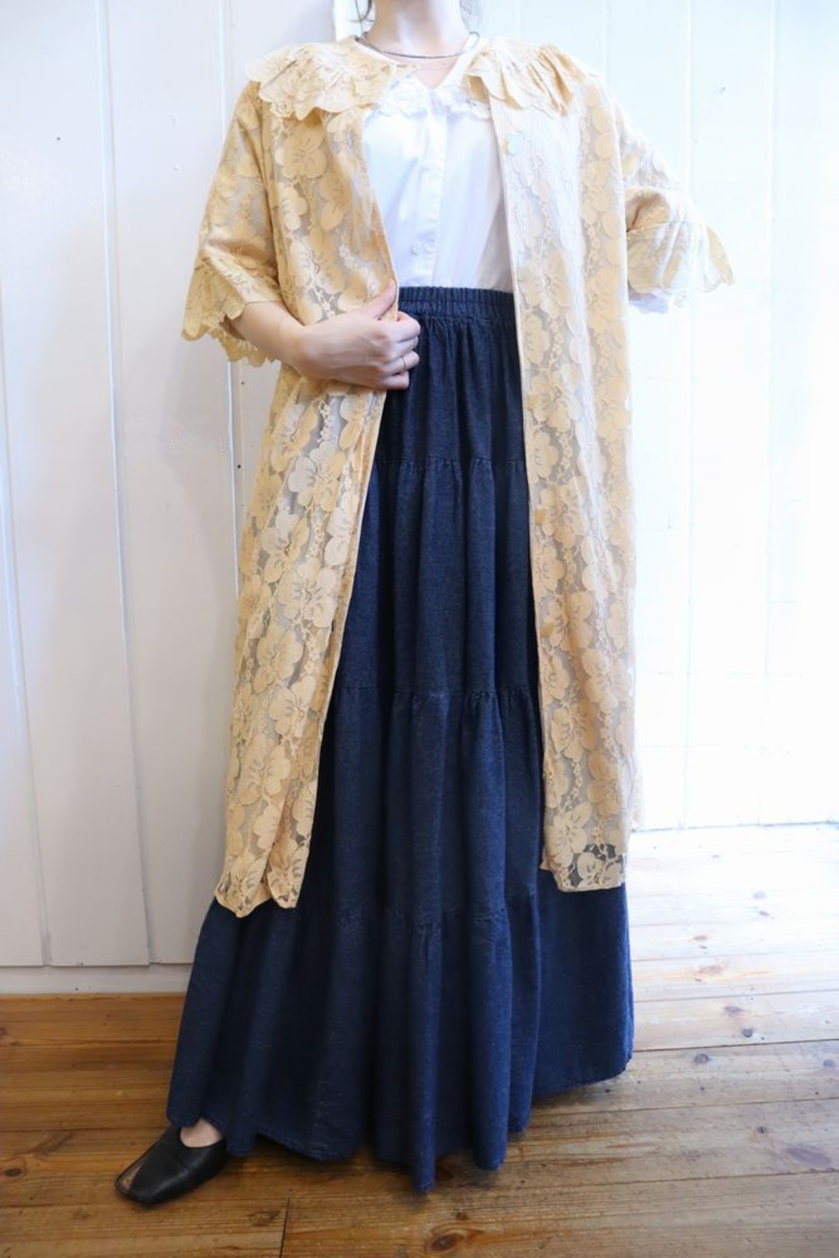 60s beige lace ribbon short sleeve lingerie gown [l-29] | Fizzvintage