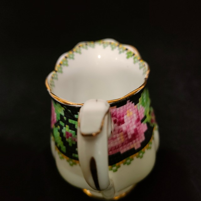 ロイヤルアルバート/ニードルポイント/シュガー＆クリーマーセット/プレート付/Royal Albert /needle point/sugar ...