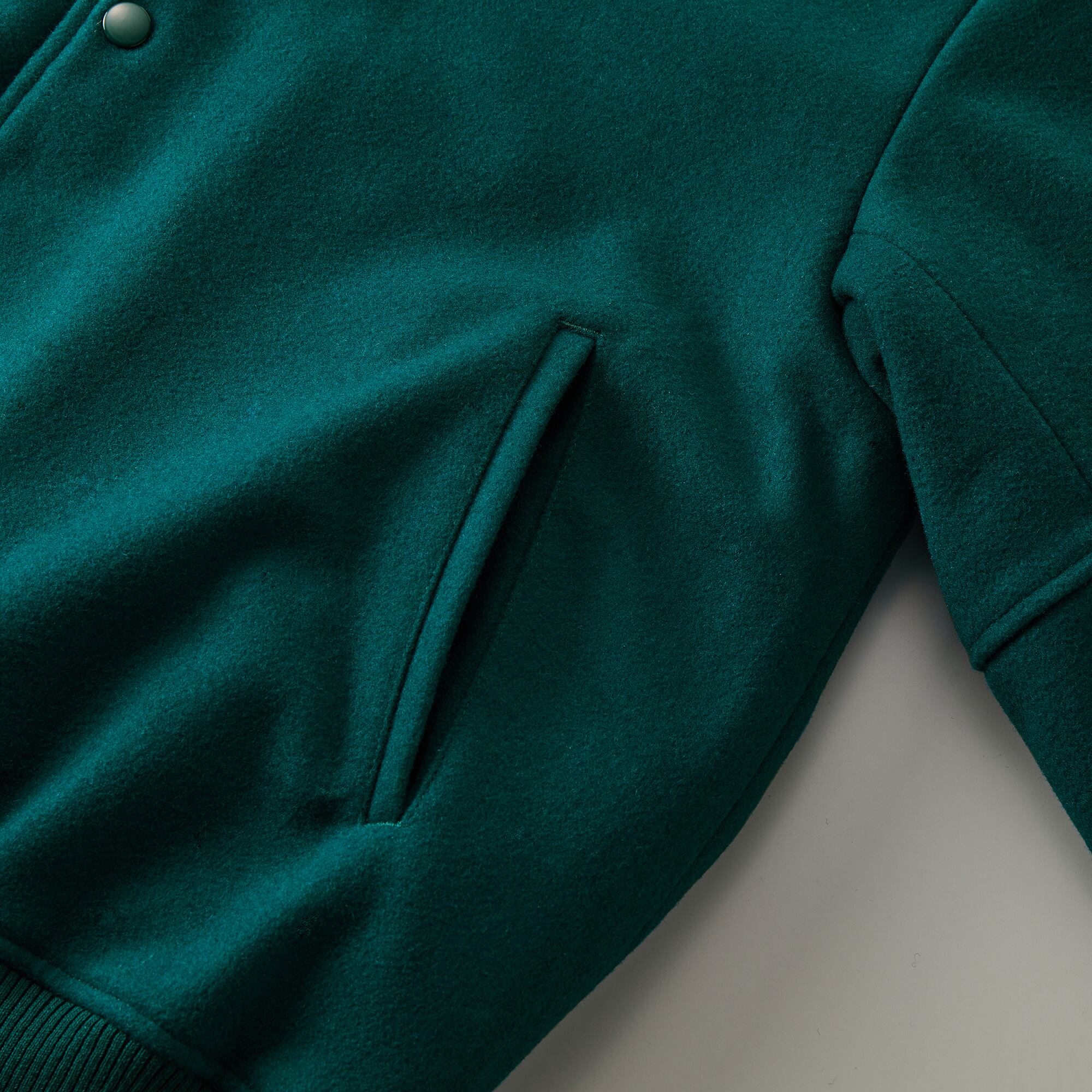 [Restocked]"ネコモクモク"重刺繍メルトンスタジアムジャンパー | moco10^-13