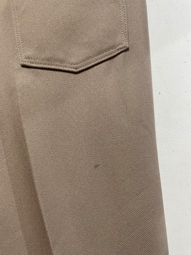 “Wrangler” Wrancher Dress Jeans BEIGE | RENGA CLOTHING STORE