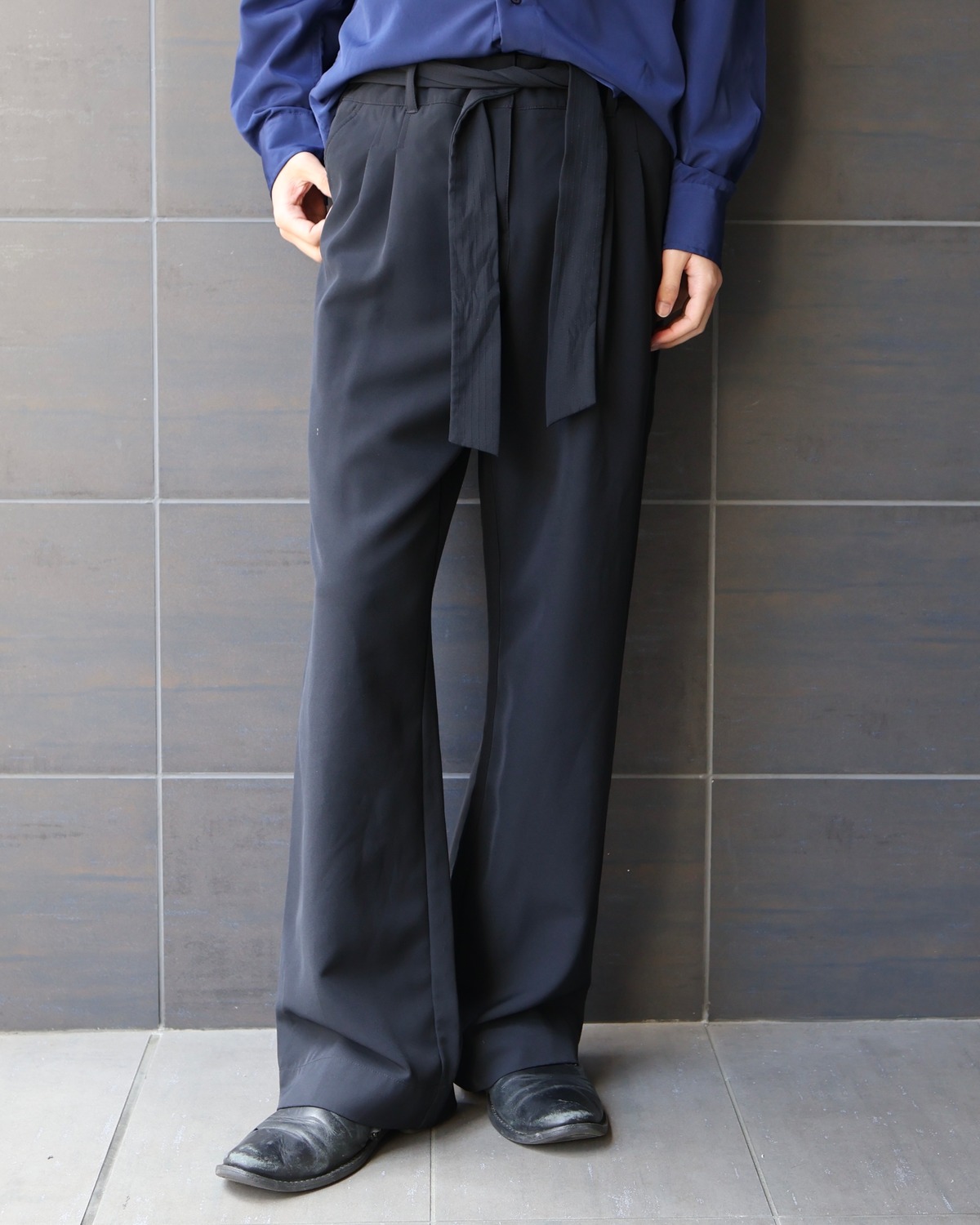 Waist string Wide straight slacks | blendmarket