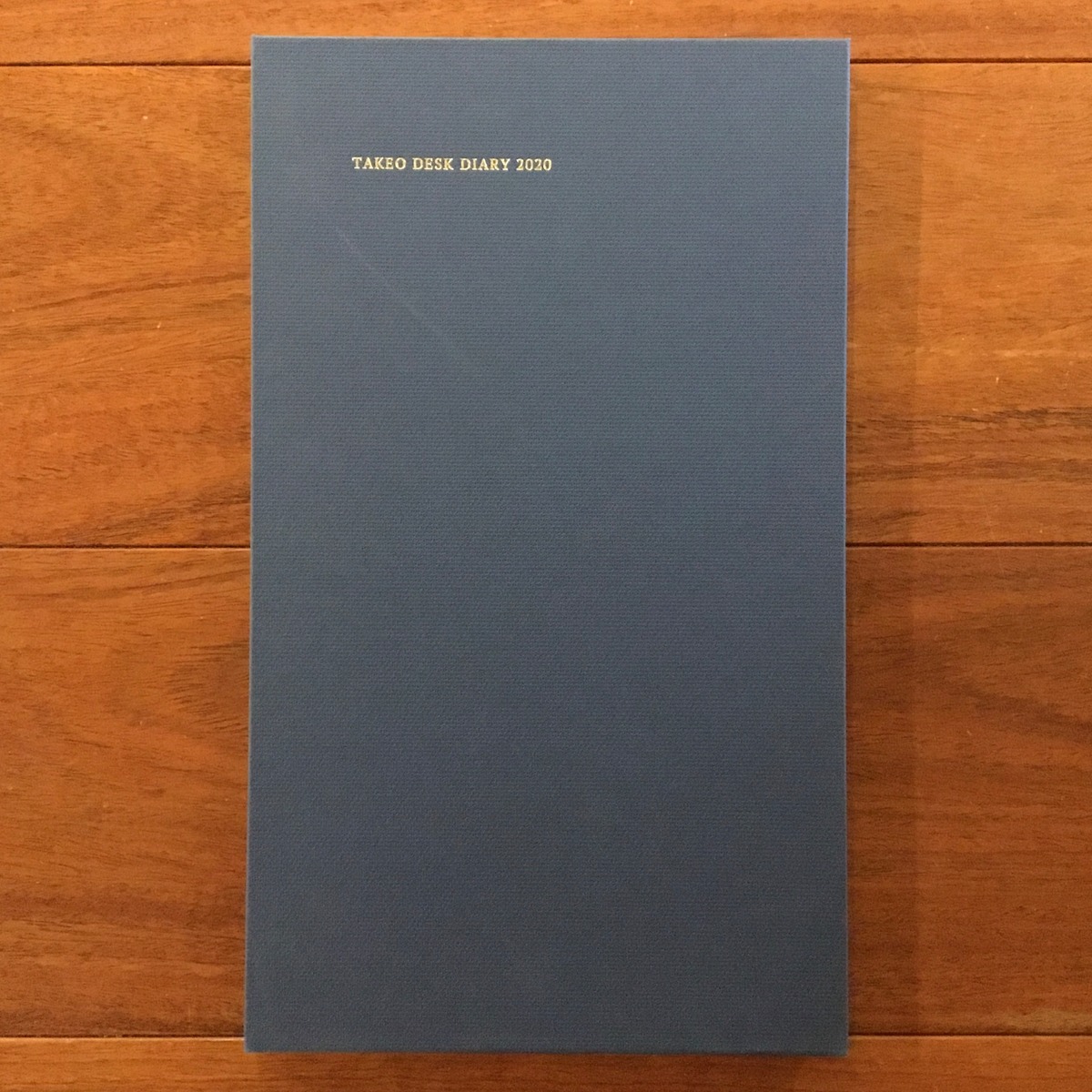 身体を思わせる紙 Takeo Desk Diary 2020 Vol.62 | Flying Books