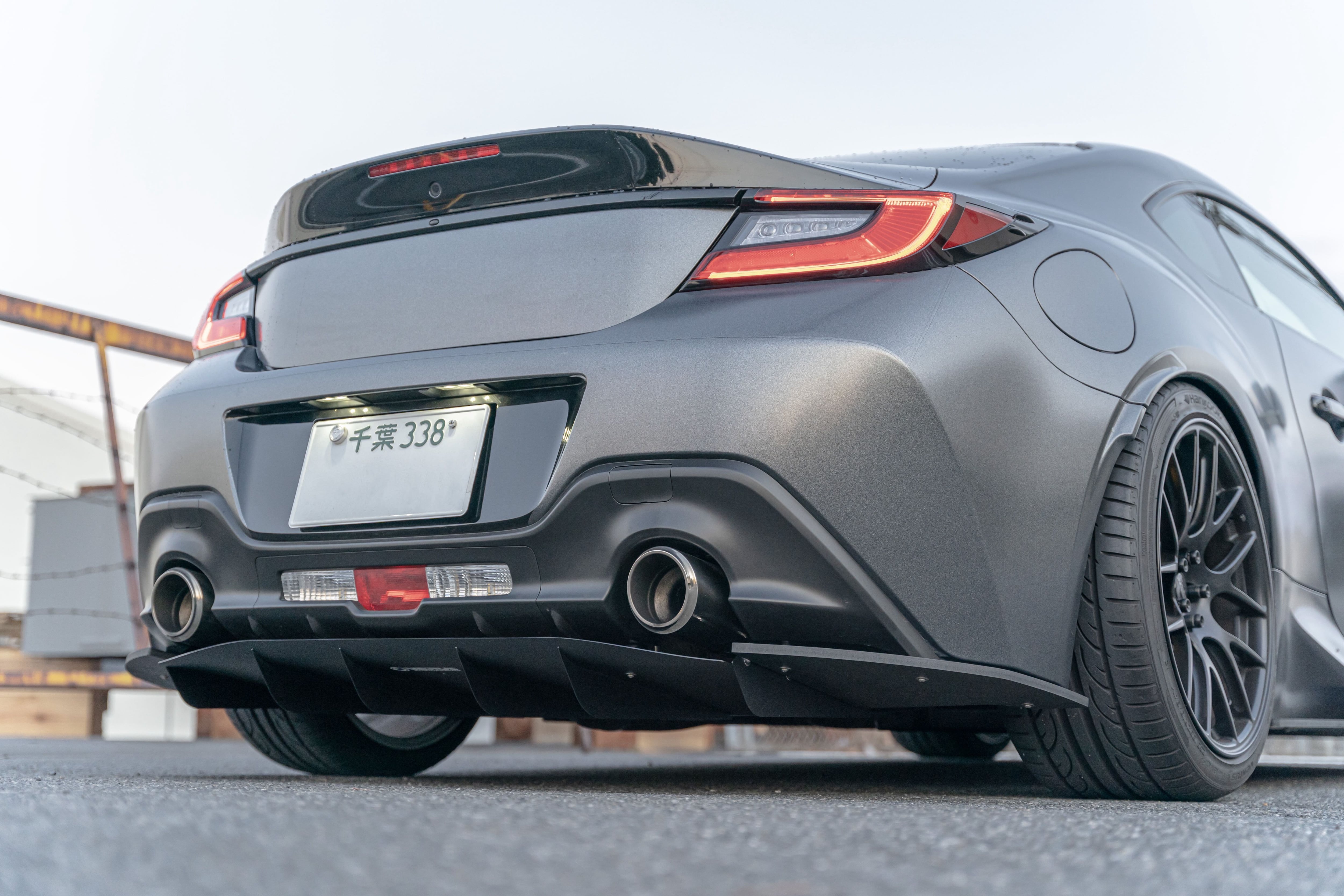 VERUS ENGINEERING(ヴェルスエンジニアリング)：A0414A・GR86(ZN8)/BRZ(ZD8)・リアディフューザー ...