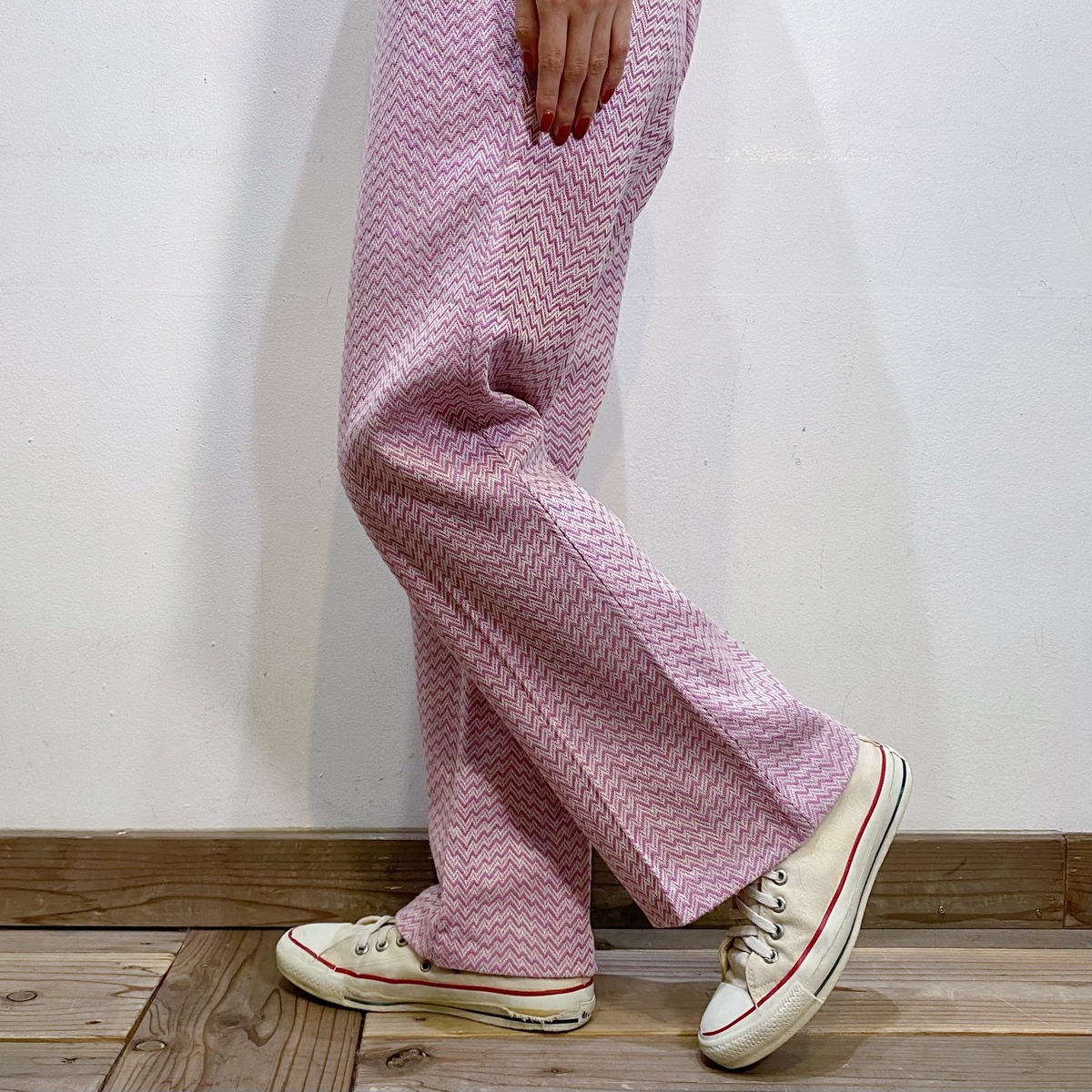70s pink zigzag pattern flare pants | LEMON