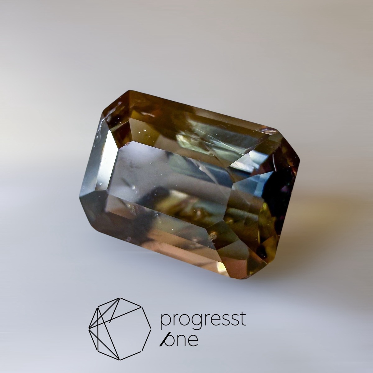 アキシナイト(ﾌﾞﾙｰﾃｨﾝﾄ)0.78ct | progresstone