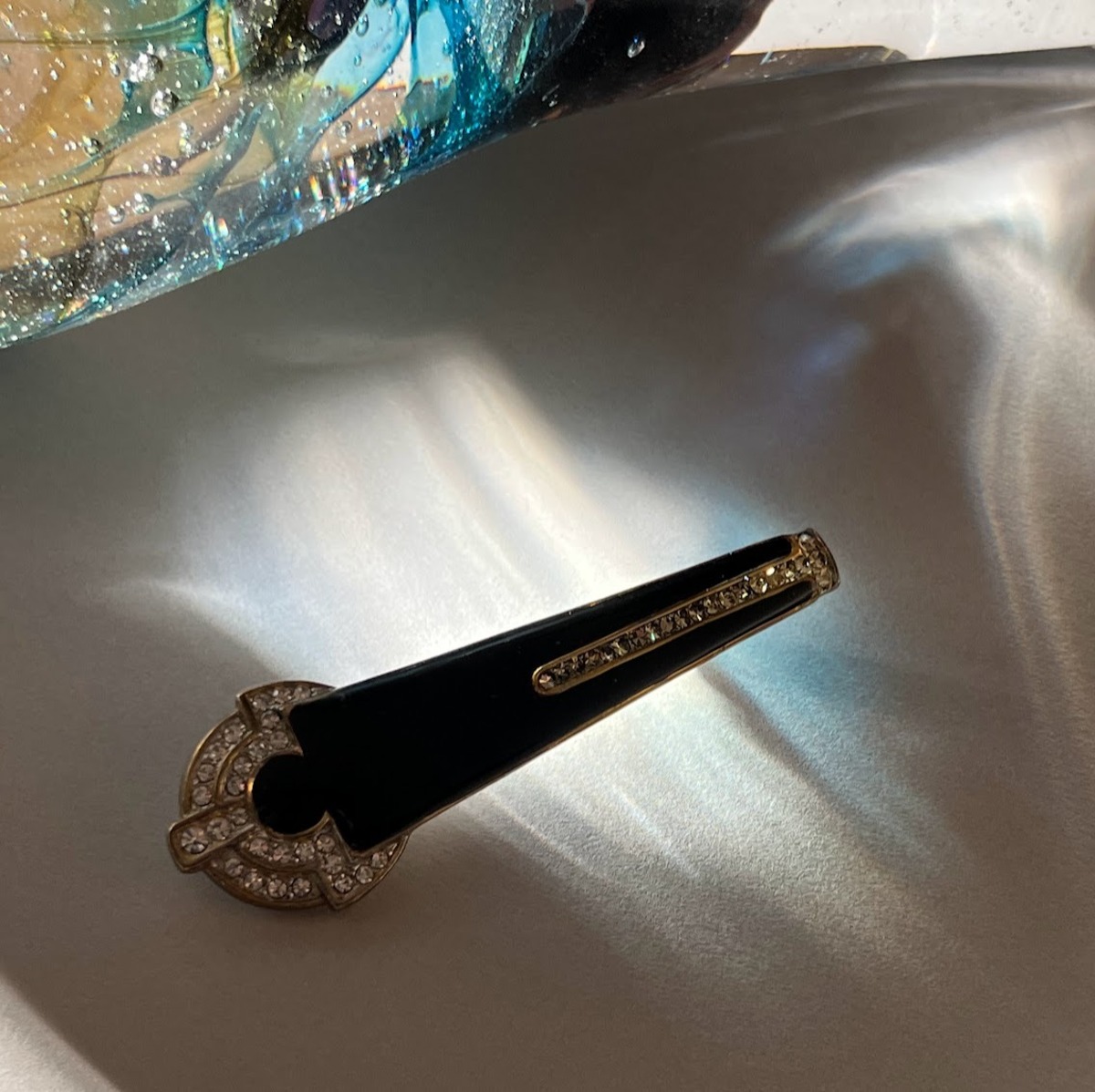 アールデコ ライク ブラック ブローチ《A-0005》 | ModernLoop ユーズドアクセサリー専門店