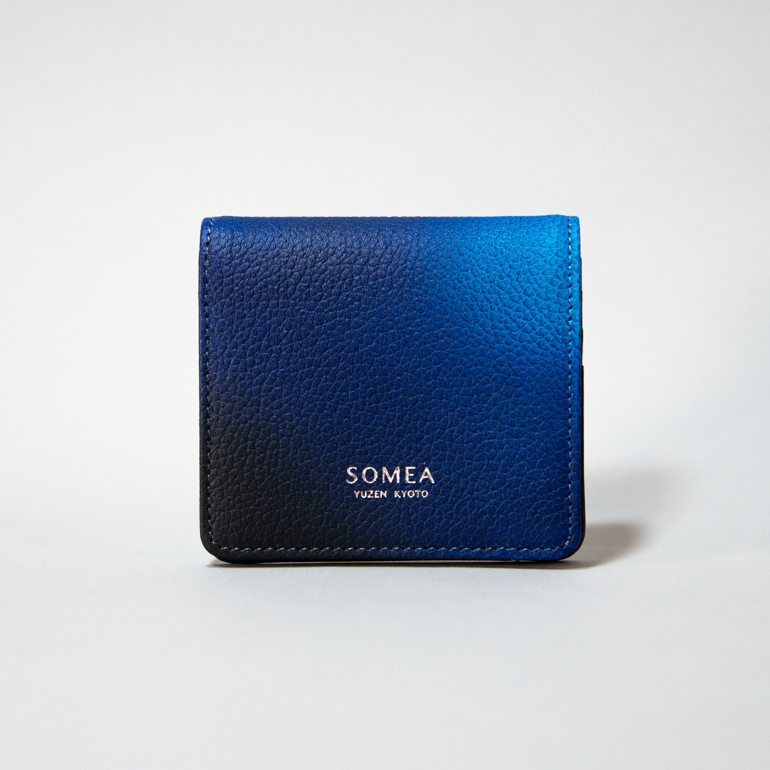 SOMEA brume タンゴブルー バイフォールドウォレット 内装:アイボリー | 池内友禅
