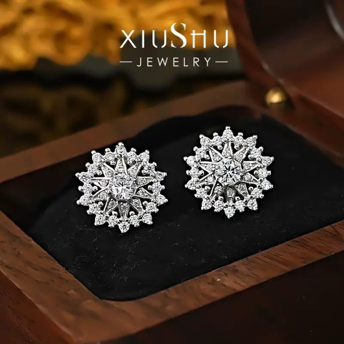 雪の結晶 高炭素ダイヤモンド ホワイト キラキラ ゴージャス ピアス ハイカーボンダイヤモンド シルバー925 スタッドピアス スノーフレーク ...