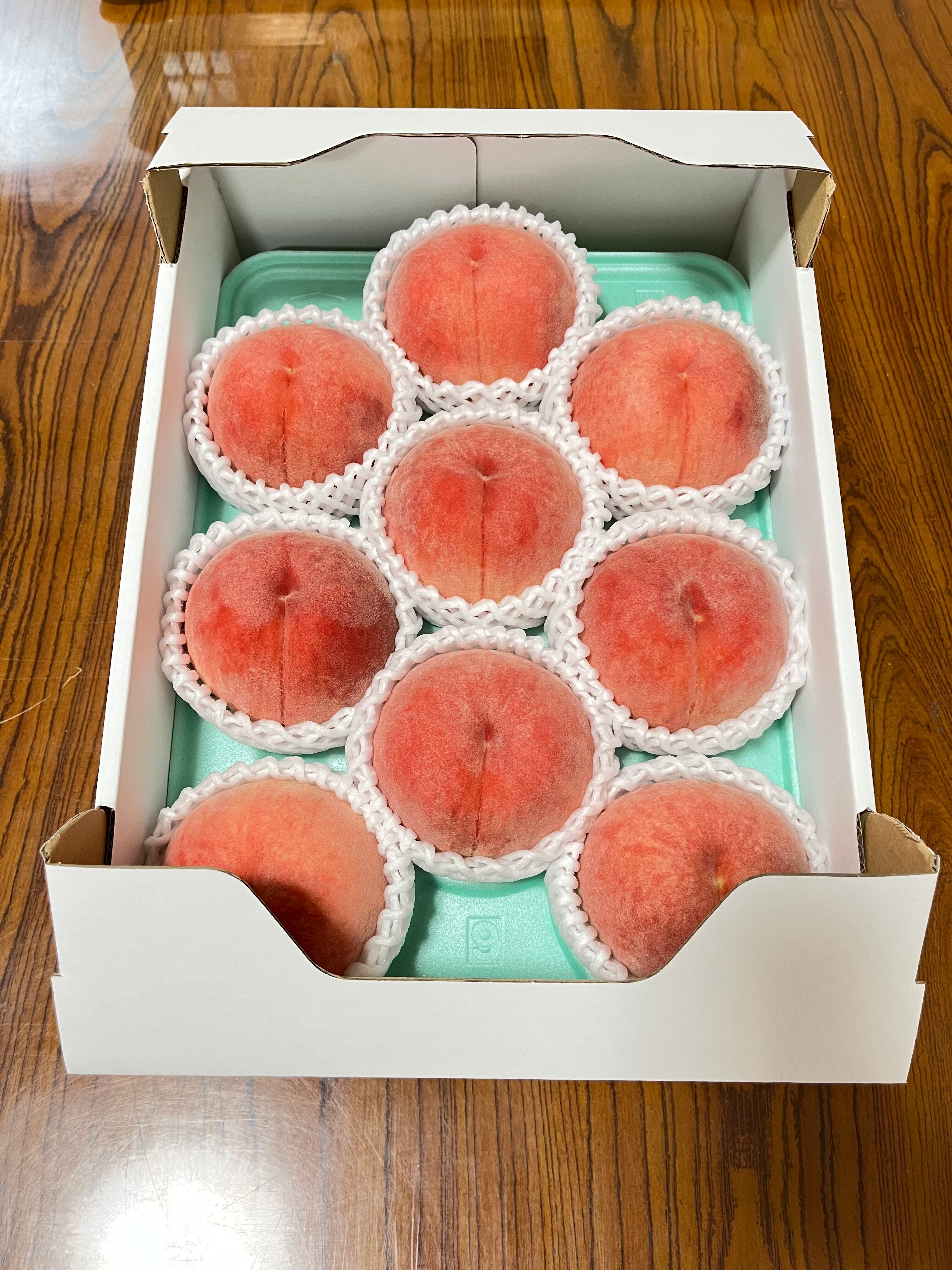 M-02 白桃 約3kg (8~10玉) 化粧箱入り | 北沢果樹園