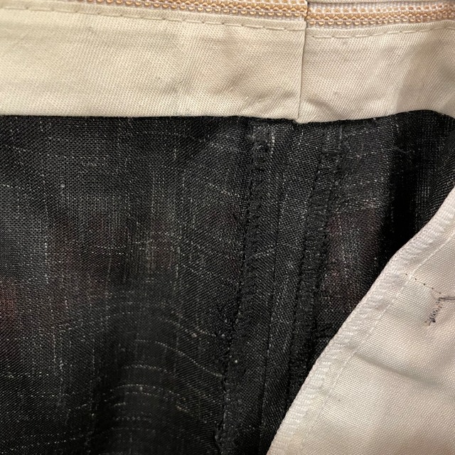 GALA 2Tuck Slacks | VOSTOK