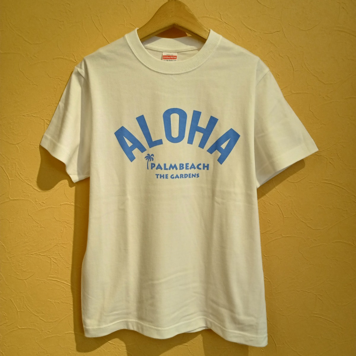 ALOHA LOGO Tシャツ (ホワイト/ブルー) | SURFERS MARKET