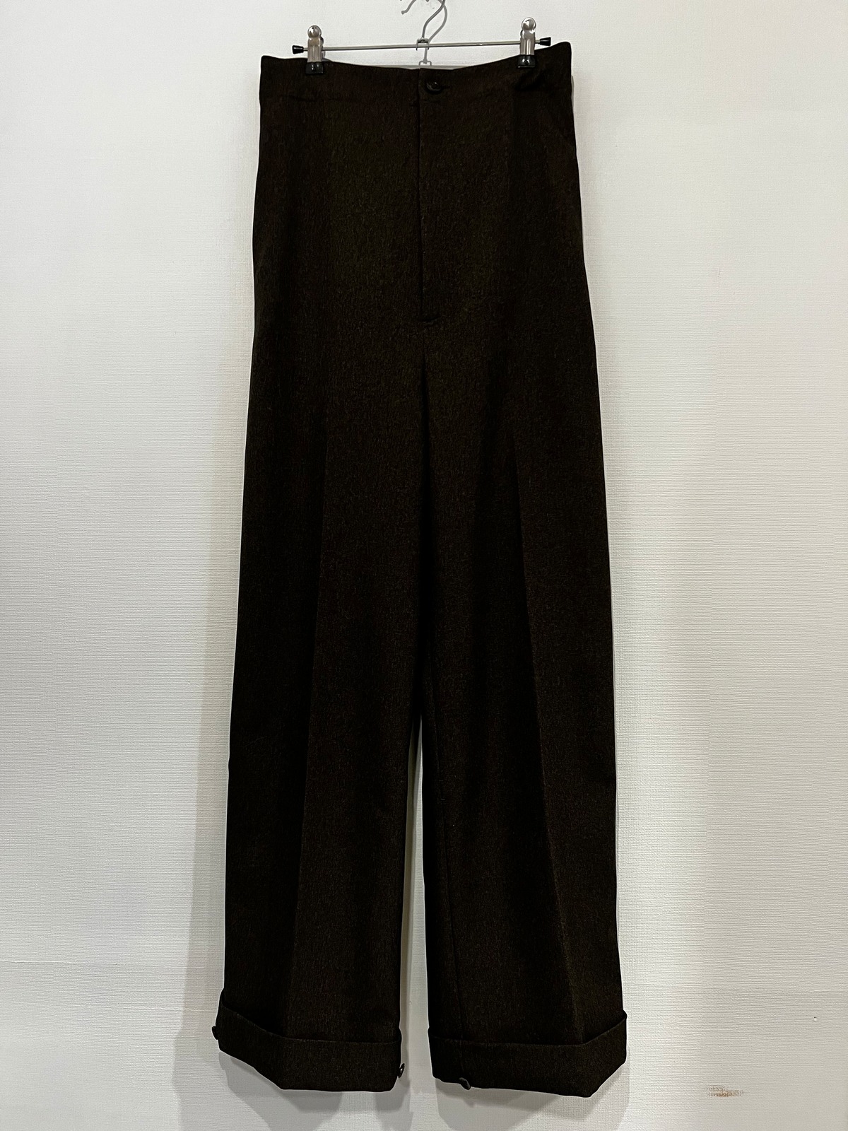 CONN 〈Suspenders Center Press Pants〉 | trava