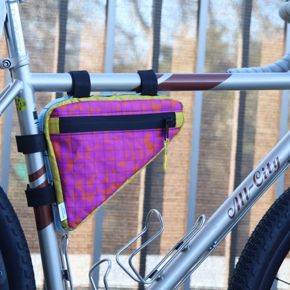 【Whitebark Gear】 Corner Frame Bag（Groovy Trails w/ Yellow） | ブリトーハウス