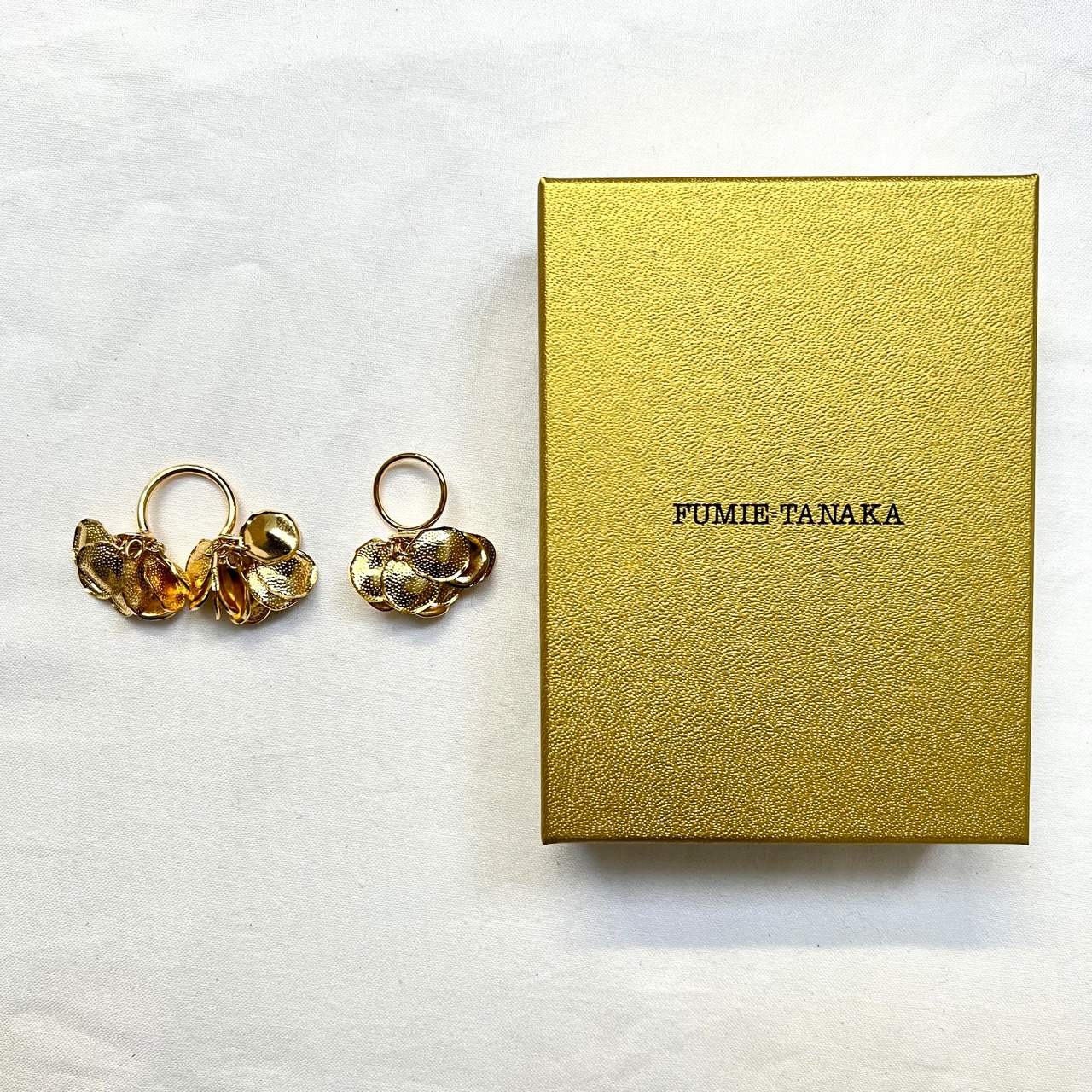 FUMIE=TANAKA – W flower ring (GOLD) | Savvy（大分市セレクトショップ サビー）