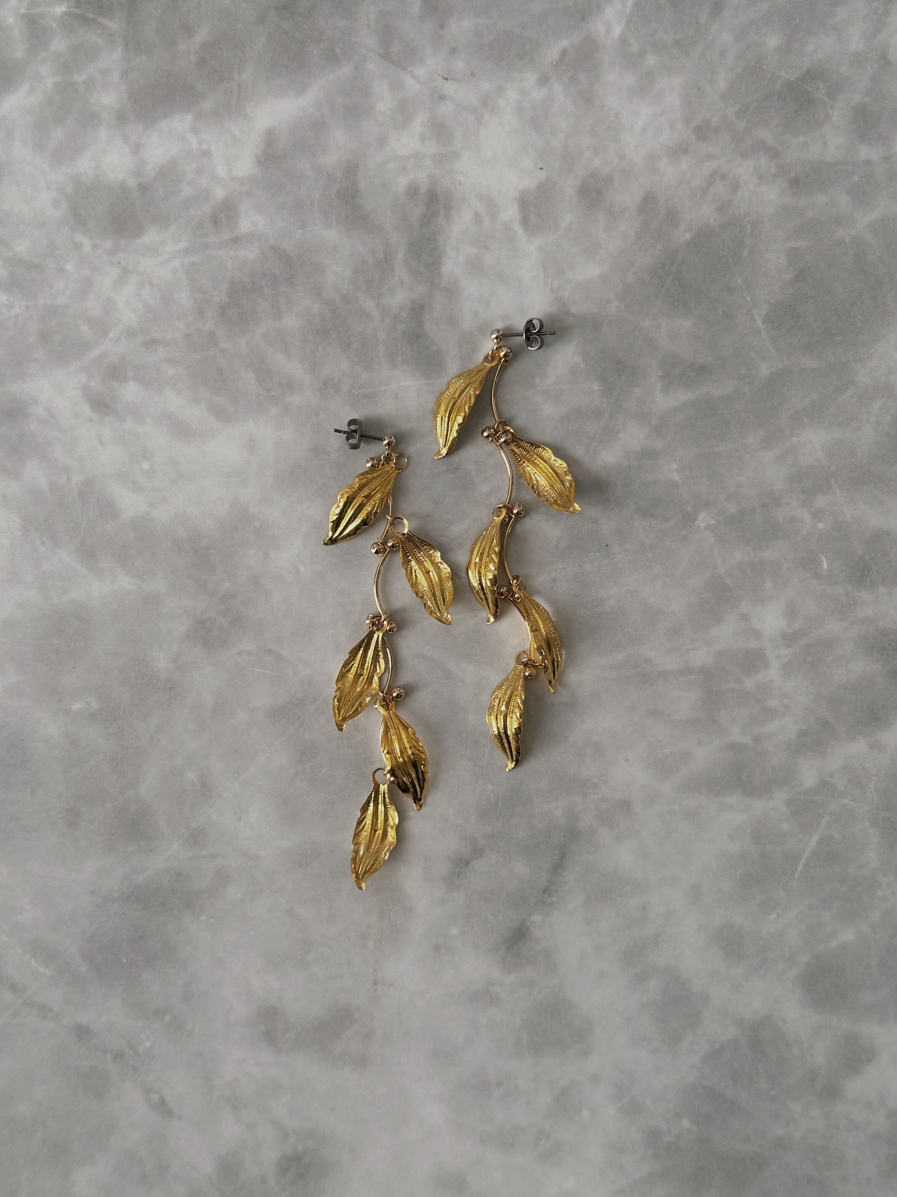 gold leaf lane pierce(earring) | sassy.