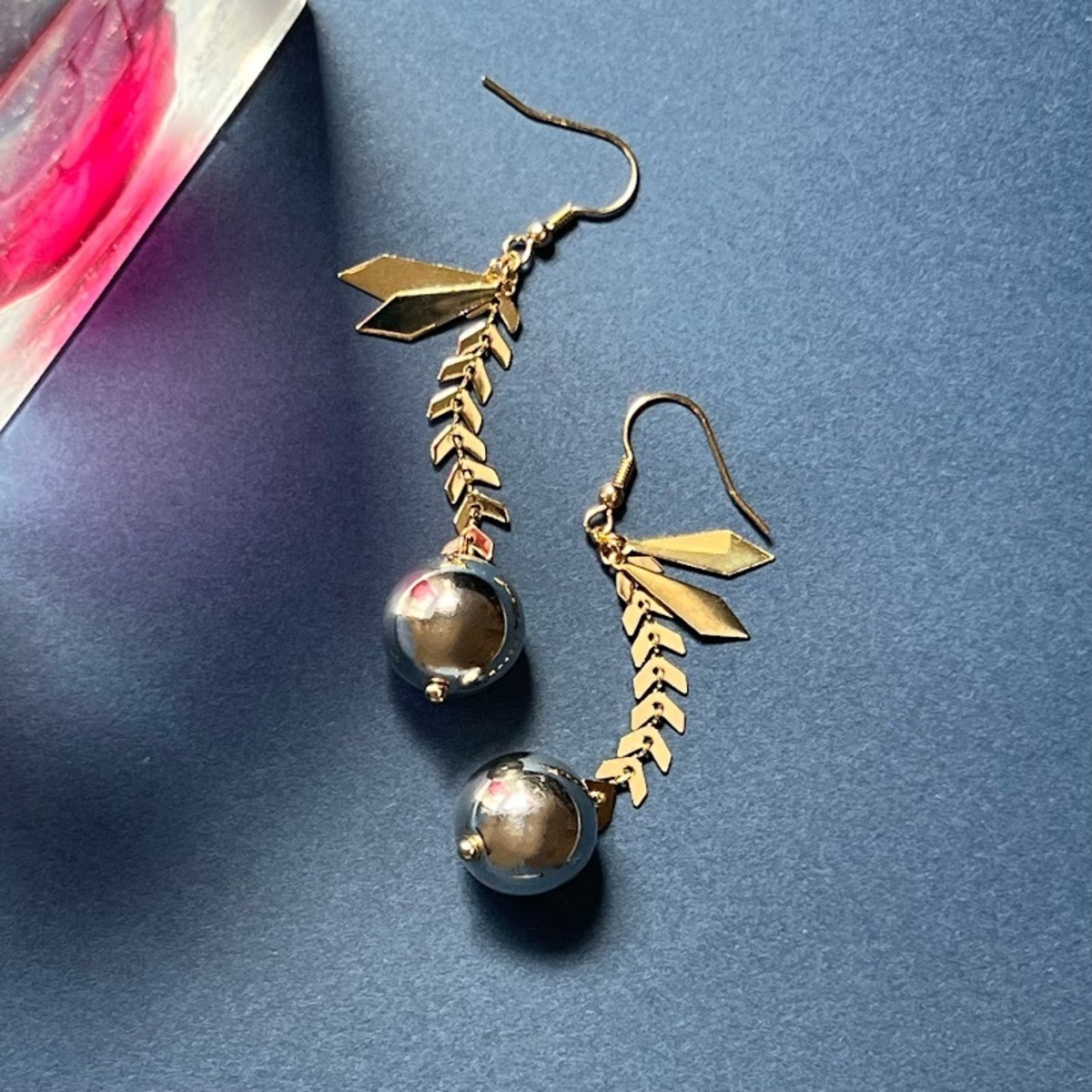 メタル ロング ボール ピアス 《P-0031》 | ModernLoop ユーズドアクセサリー専門店