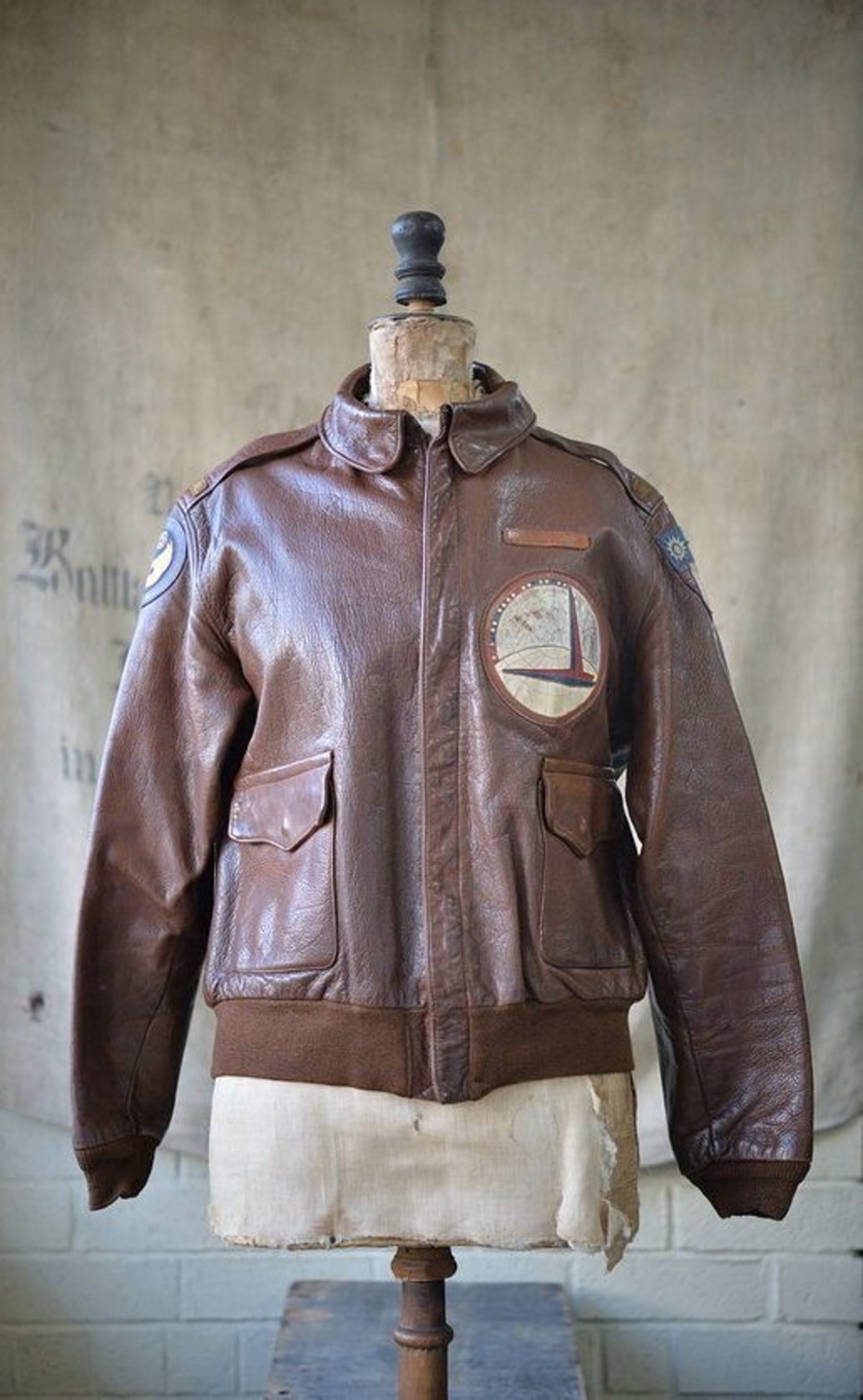 "Exhibition of historical flight suits" Type A-2 AC18091 Rough Wear ...