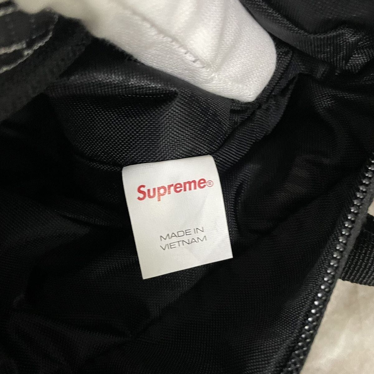 41％割引割引価格 【新品未使用品、タグ付】Supreme - Neck Pouch ショルダーバッグ バッグ-OTA.ON.ARENA.NE.JP