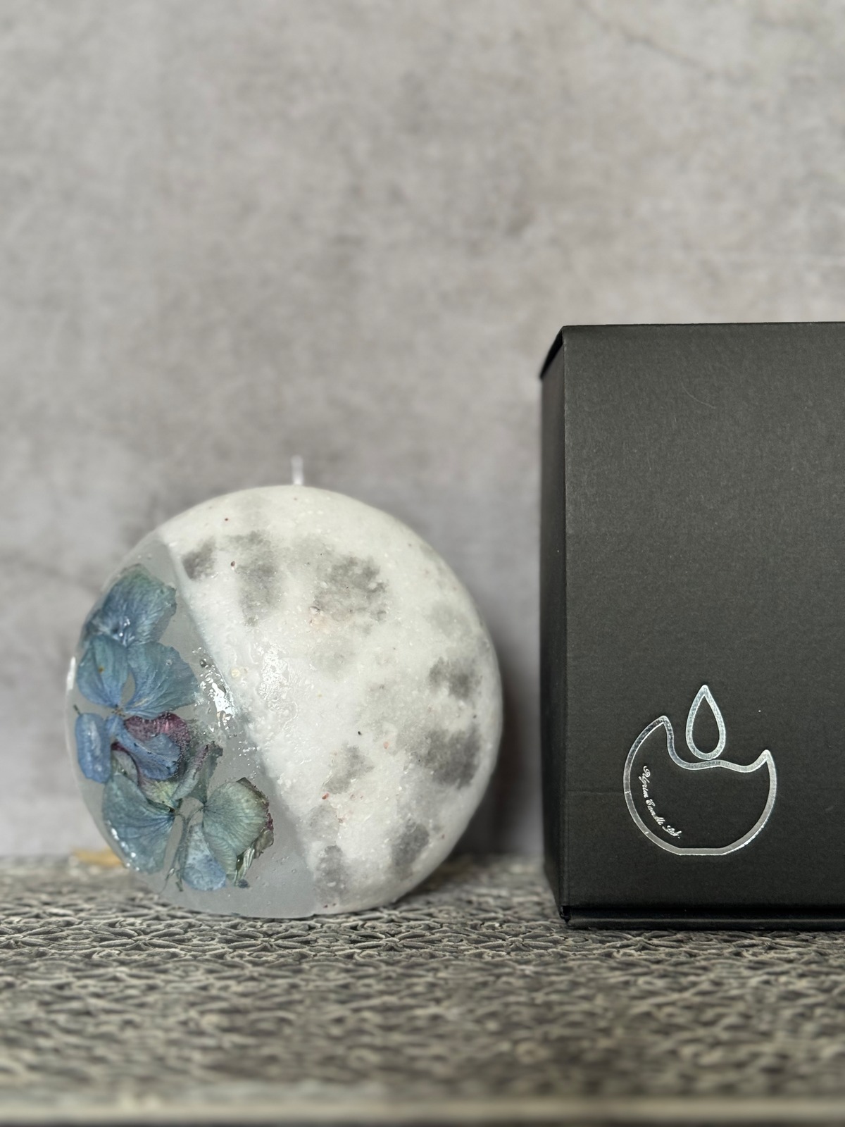 Luminescence “Hydrangea01” | Pilgrim Candle Lab