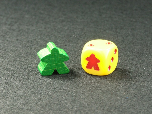 MEEPLE DICE 16mm／YELLOW | Dice Dragon