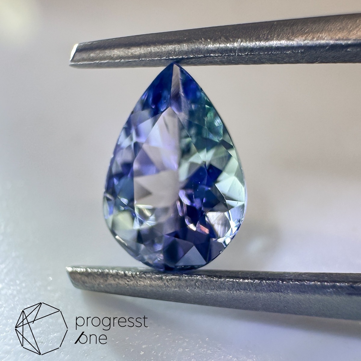 バイカラーゾイサイト0.75ct | progresstone