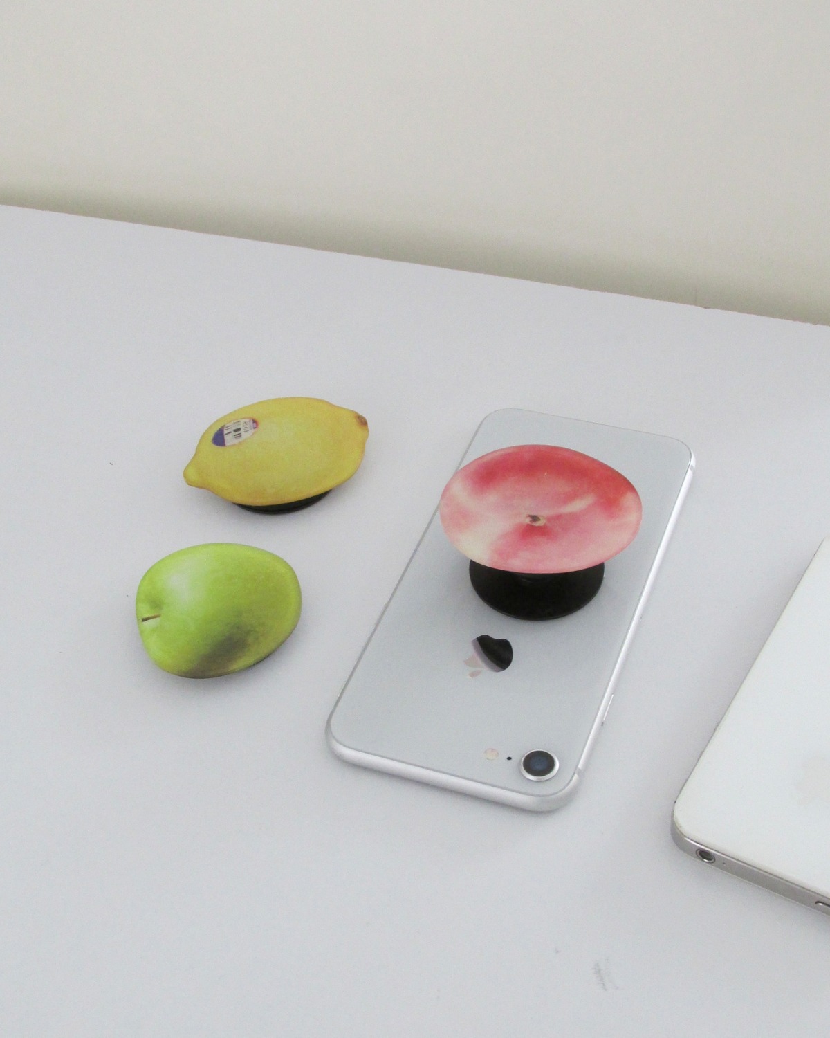 fresh fruits griptok（3 designs） | ggotgill（コッキル）