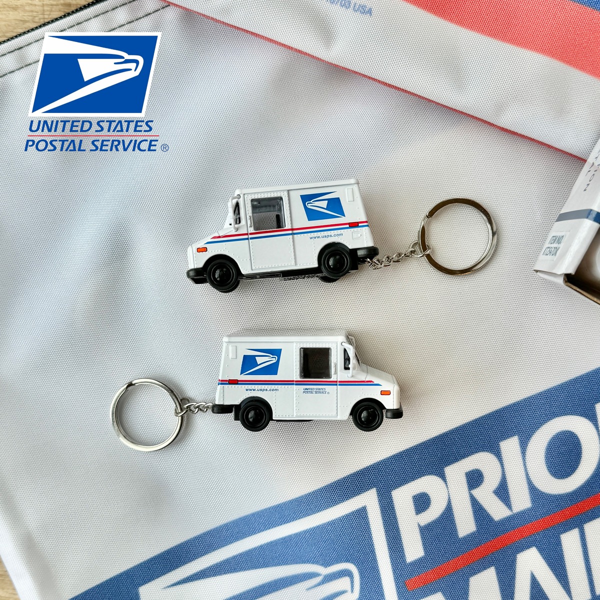 【USPS】 Pull Back Postal Carrier Truck Key Chain | Transit. JAMESYAMA ...