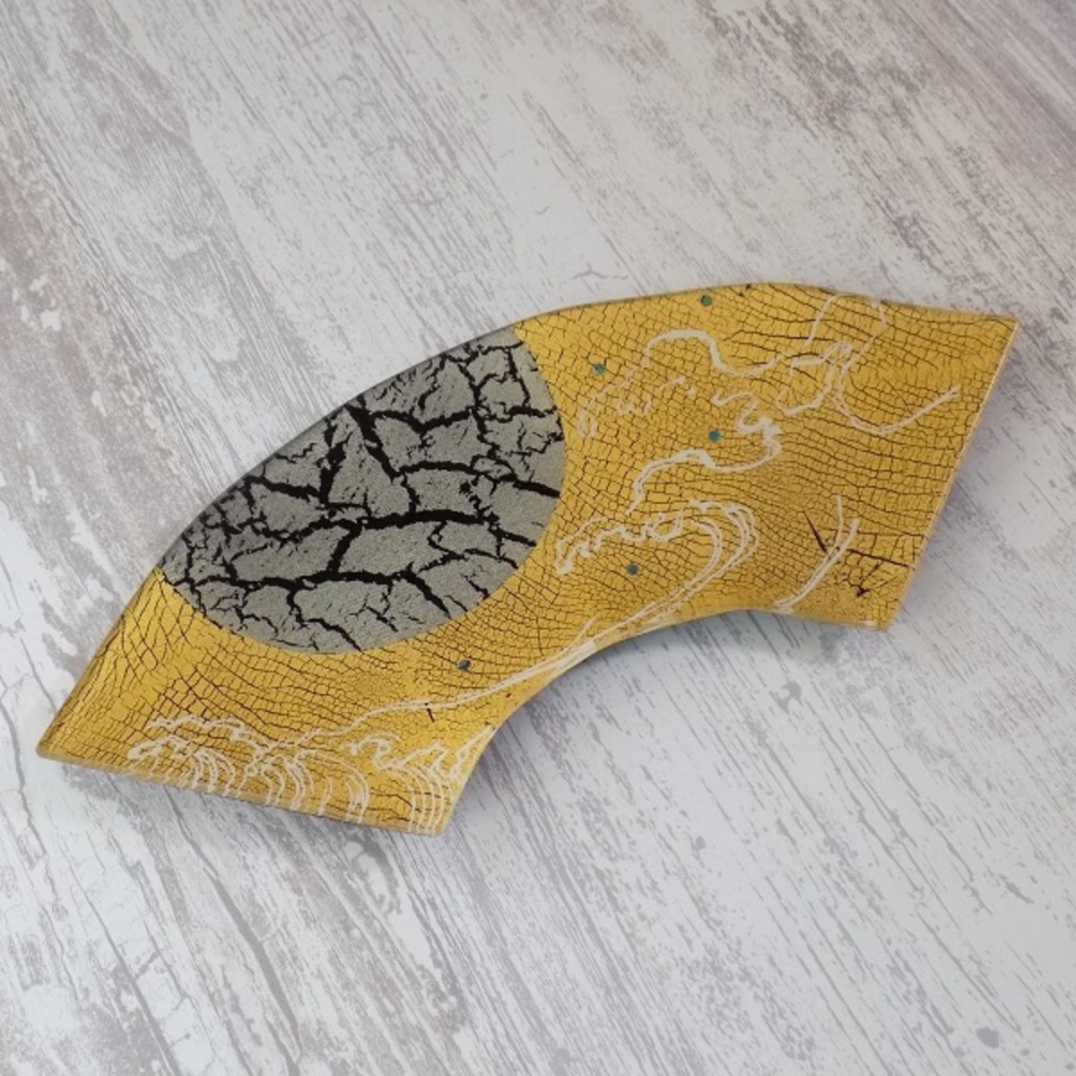 オーダー 京都 ガラス製飾り皿 金彩ガラス皿 「月に波」 扇形 | huduru